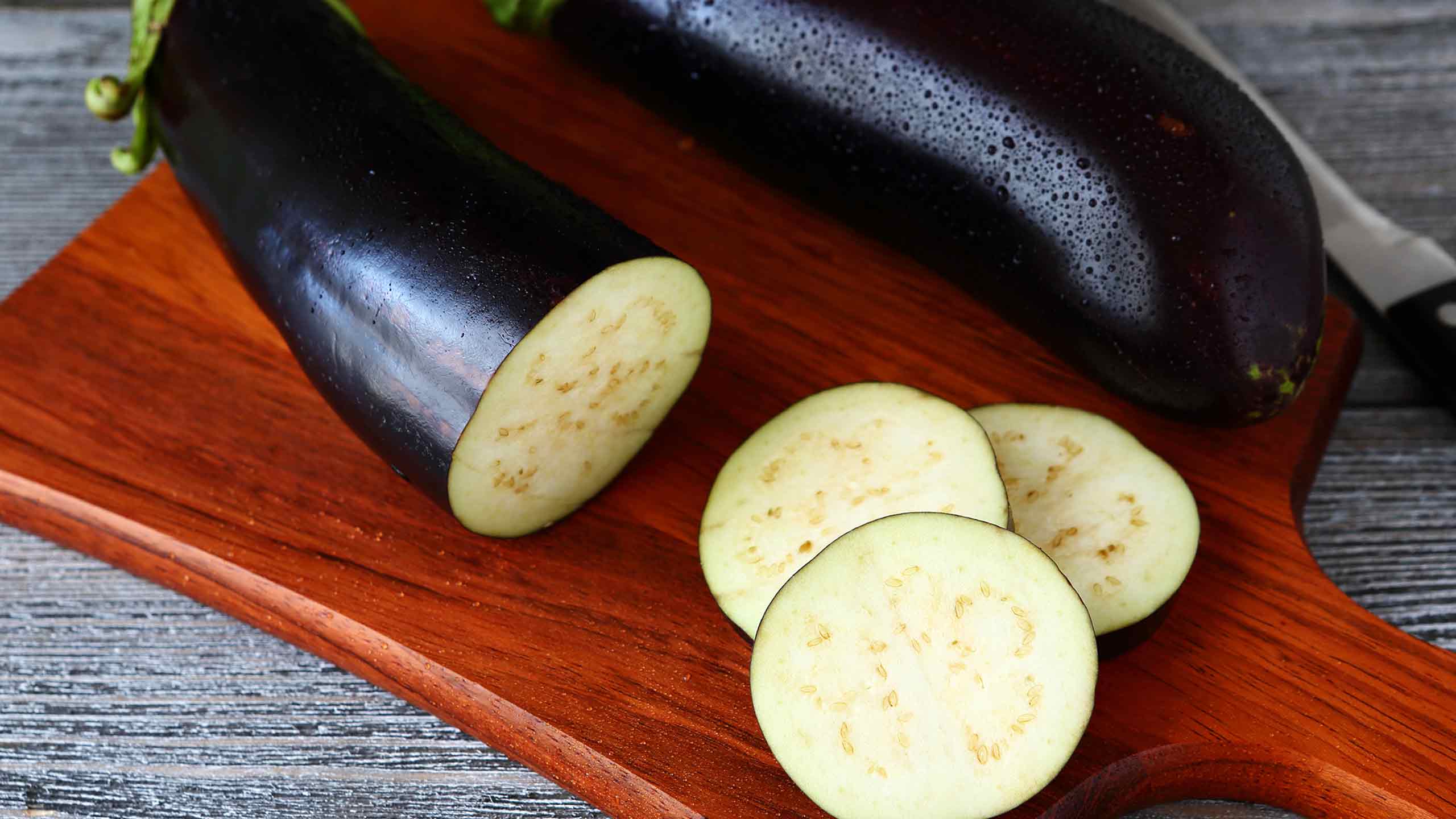 Descubre cómo identificar si una berenjena está mala - Guía completa ...