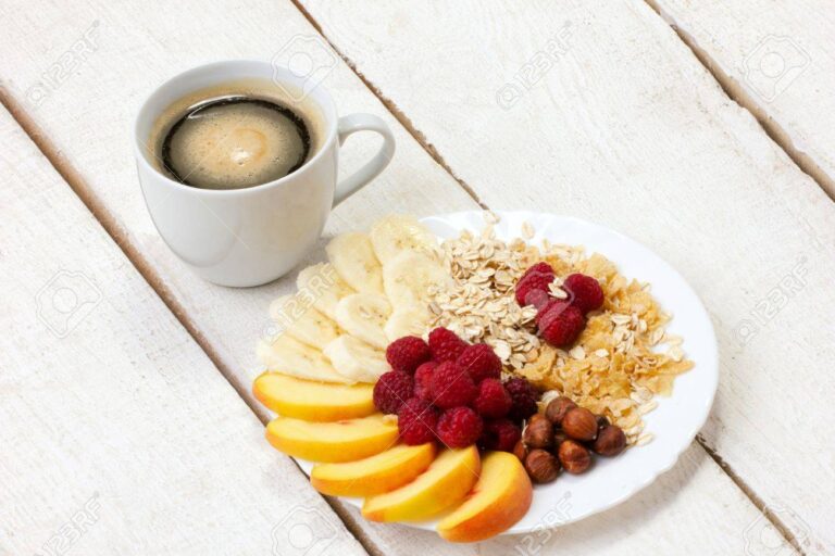 Disfruta de las mejores frutas de color café para una salud radiante