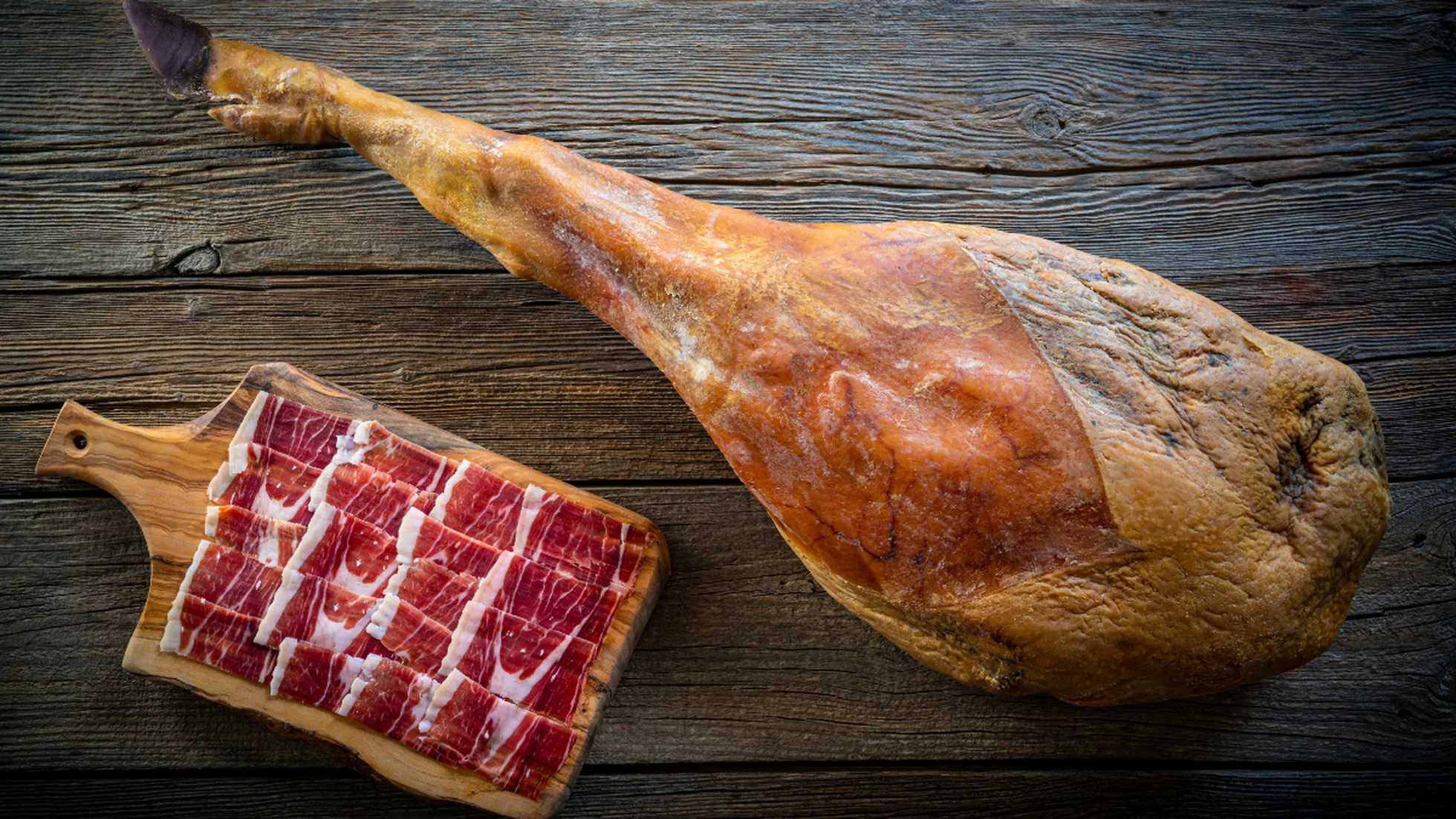 Descubre la deliciosa diferencia: Jamón Ibéricovs Serrano